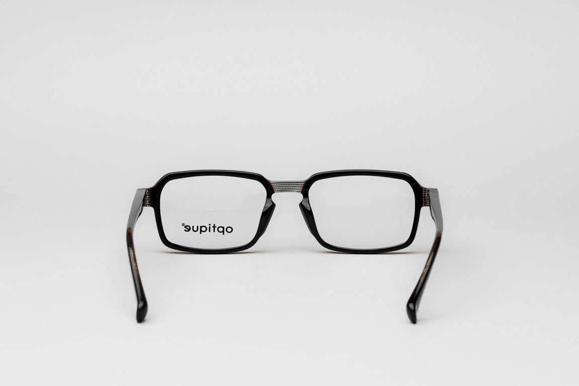 Alex – Optique Optometrists